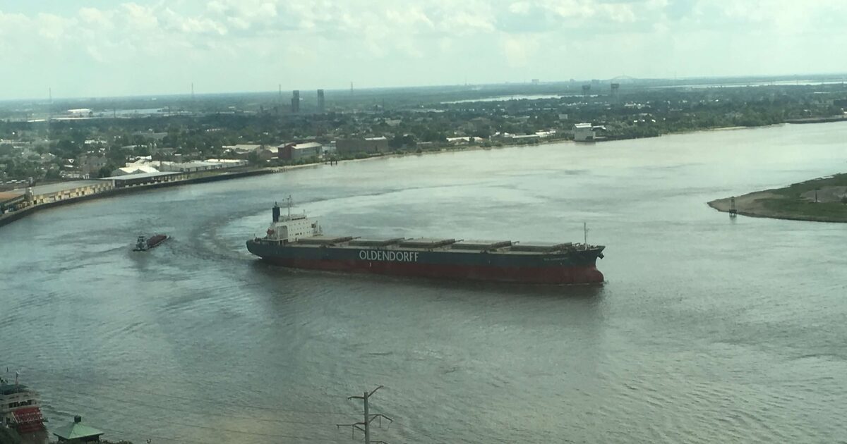 Conversion of the Tete Oldendorff to a Transloader - OLDENDORFF…